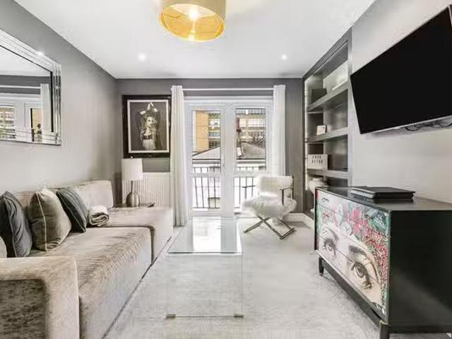 New 3 BR Winterton Place