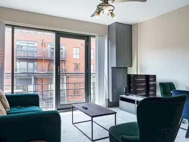 Unique 3 BR Alfred Street