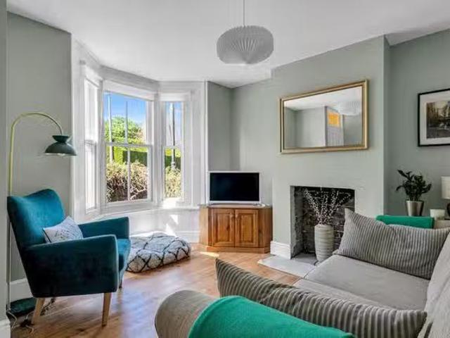 Nice 3 BR Black Griffin Lane