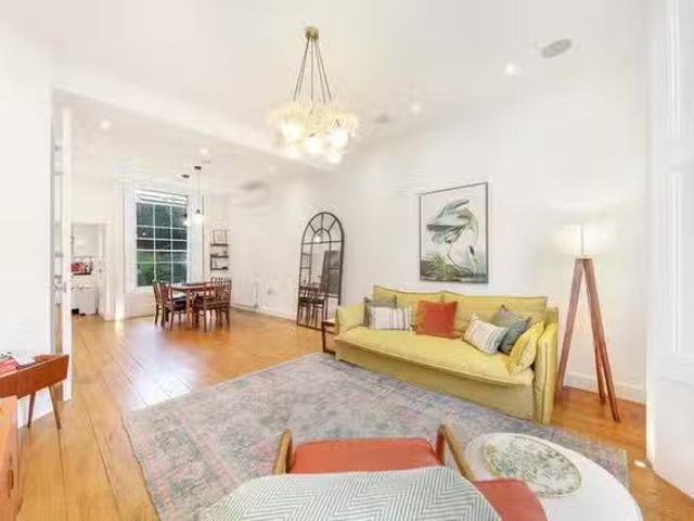 For Rent! 3 BR Gloucester Avenue