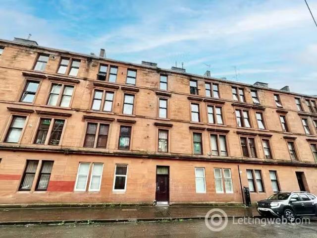 Deal! 3 BR Property to rent in Chancellor Street, Partick, Gla.