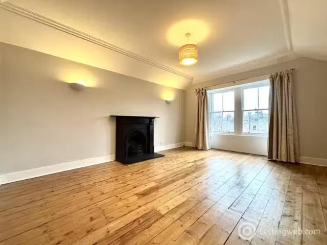 Charming 3 BR Property to rent in Coates Gardens, Edinburgh, E.