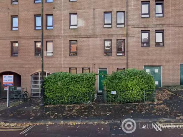 Cozy 3 BR Property to rent in Glasgow, Lanarkshire, G3