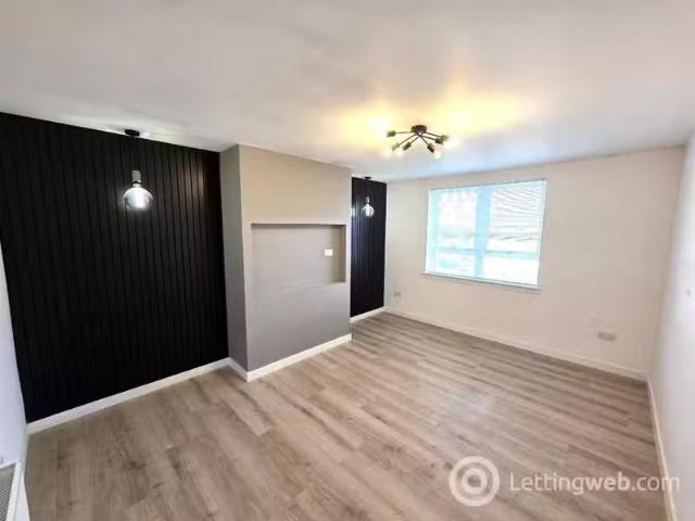 Just in! 3 BR Property to rent in Greenburn Drive, Stoneywood.