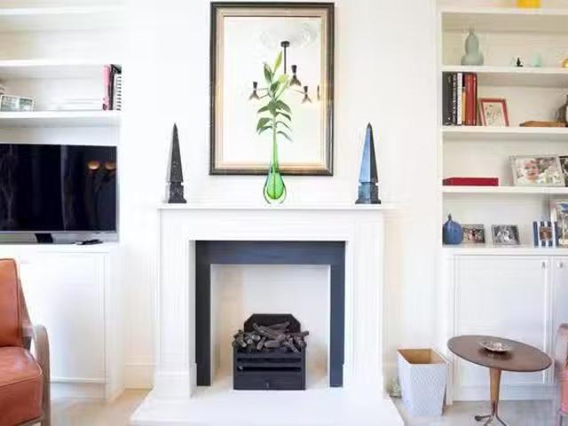 New 3 BR Saint Charles Square
