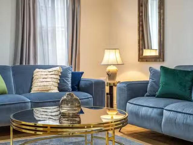 For Rent! 3 BR Shepherd Street