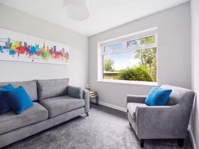 Just in! 1 BA 4 bedroom house for rent in Kenmore Drive, Brist.