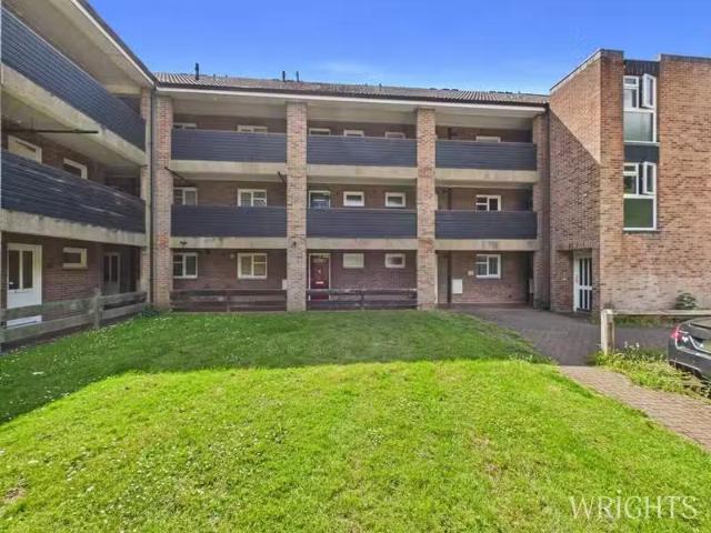 Unique 1 BA 1 bedroom apartment for rent in Aldbury Grove, Wel.