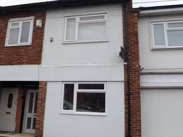 Cheap 1 BA 1 bedroom apartment for rent in Brentwood Avenue, F.