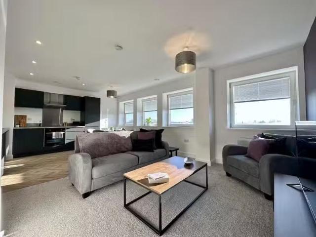 Cozy 1 BA 1 bedroom apartment for rent in Crosby Road North, W.
