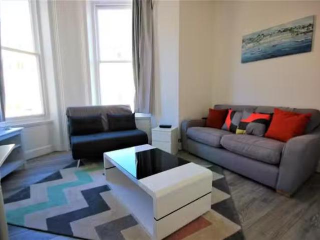 Nice 1 BA 1 bedroom apartment for rent in Lower Rock Gardens.