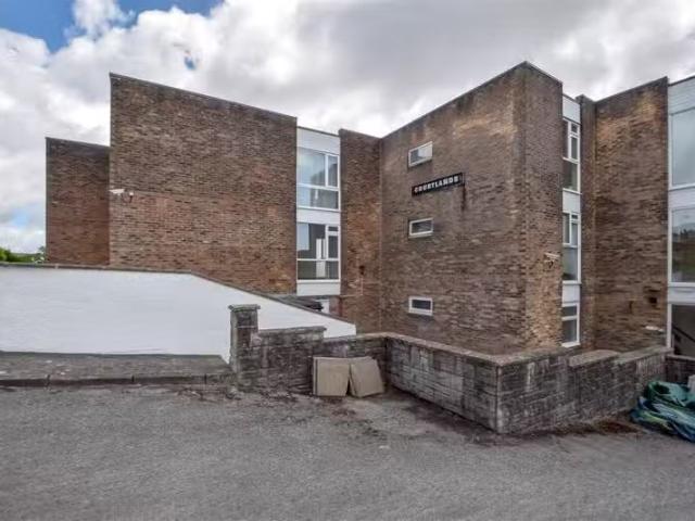 Just in! 1 BA 1 bedroom apartment for rent in Park Road, Barry.