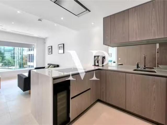 Cozy 1 BA 1 bedroom apartment for rent in Sugar Quay, Tower Br.