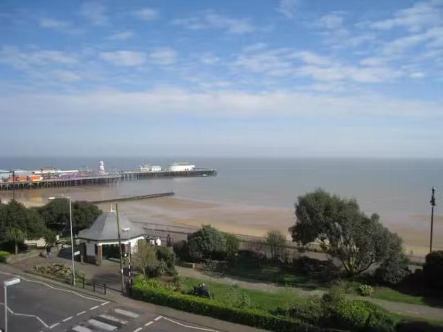 Just in! 1 BA 1 bedroom apartment for rent in Seafront retirem.