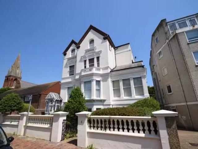 Unique 1 BA 1 bedroom apartment for rent in Spencer Road, East.