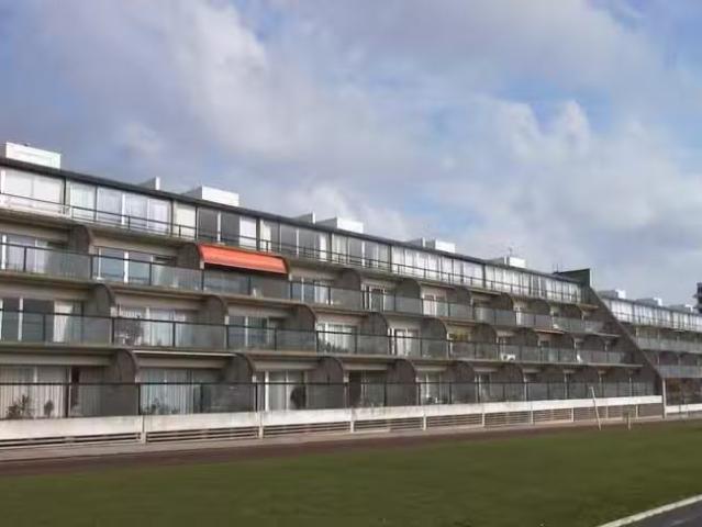 Deal! 1 BA 1 bedroom apartment for rent in The Leas, Folkeston.