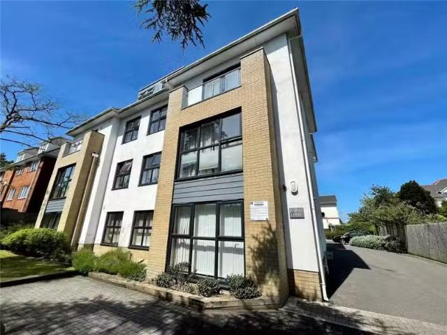 Unique 1 BA 1 bedroom apartment for rent in Wellington Road, B.