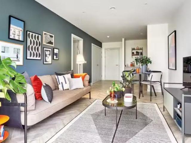 Nice 1 BA 1 bedroom apartment for rent in 224 Rosewood, Box Ma.