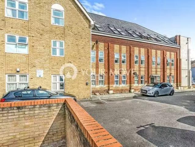 For Rent! 1 BA 1 bedroom Flat to rent, Trafalgar Street, Gilli.