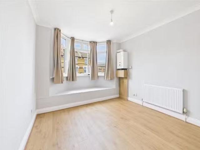 Unique 1 BA 1 bedroom Flat to rent, Upton Lane, Forest Gate, E.