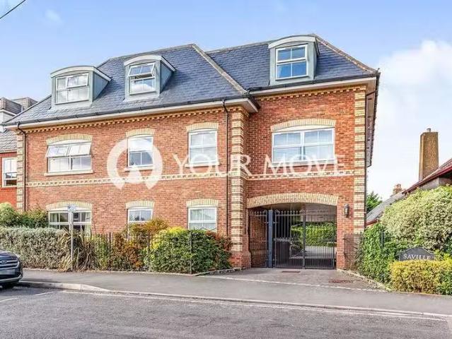 New 1 BA 1 bedroom Flat to rent, Victoria Street, Englefield G.