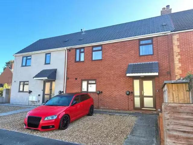 For Rent! 1 BA 1 bedroom flat for rent in 11 North Road, Thorn.