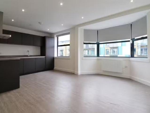 Cozy 1 BA 1 bedroom flat for rent in 19 21 Homesdale Road, Bro.