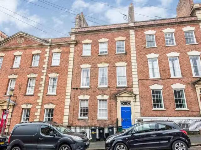Unique 1 BA 1 bedroom flat for rent in Albermarle Row, BRISTOL.