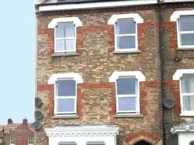 Unique 1 BA 1 bedroom flat for rent in Blackall Road, Exeter.