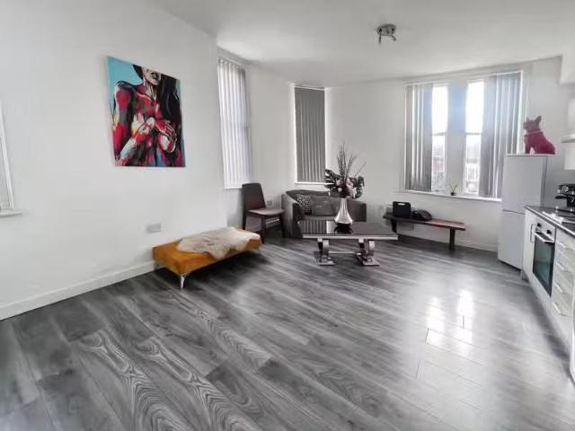 Unique 1 BA 1 bedroom flat for rent in Cape Hill, Smethwick, B66