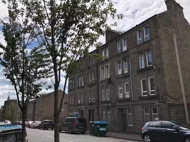 Deal! 1 BA 1 bedroom flat for rent in Morgan Street, Stobswell.