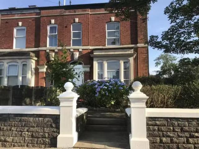 New 1 BA 1 bedroom flat for rent in Seymour Road, Bolton, BL1