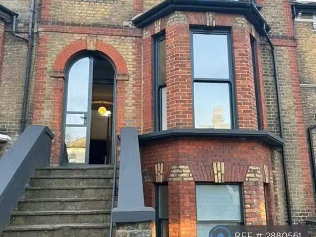 Unique 1 BA 1 bedroom house share for rent in Beckenham Road.