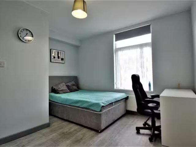 Nice 1 BA 1 bedroom house share for rent in Hollis Road, Coven.