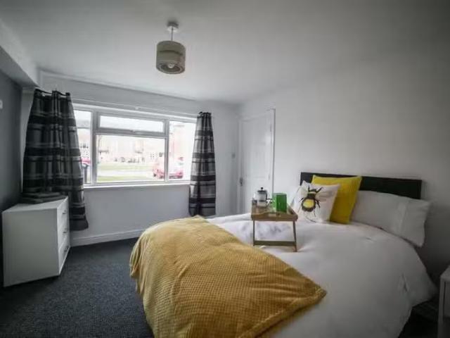 Just in! 1 BA 1 bedroom house share for rent in Tangmere Drive.