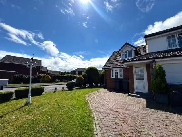 Just in! 1 BA 1 bedroom maisonette for rent in Mayall Drive, S.