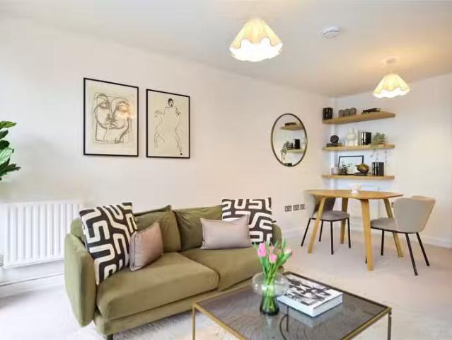 New 1 BA 1 bedroom property to let in Chatham Place, London, E.