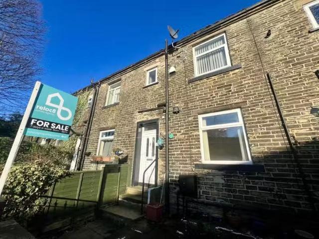 Rental! 1 BA 1 bedroom terraced house for rent in Sutcliffe Pl.