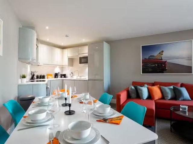 Unique 1 BA 2 bedroom apartment for rent in Moshimo, Bartholom.