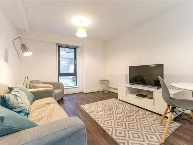 Unique 1 BA 2 bedroom apartment for rent in Drapery House, Fab.