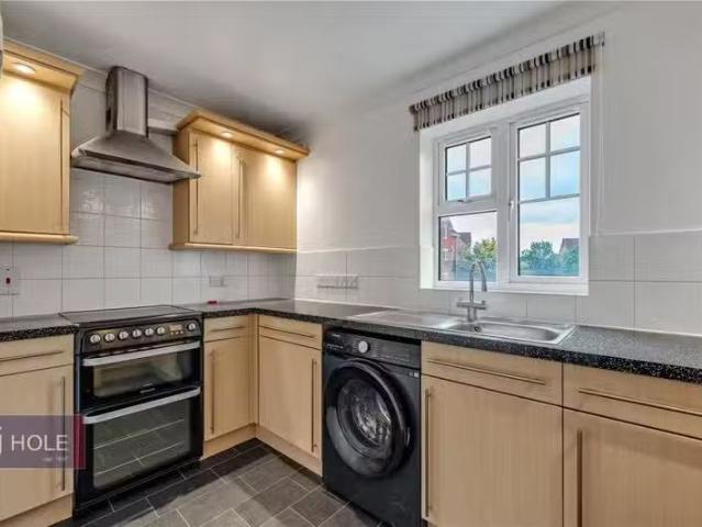 Unique 1 BA 2 bedroom apartment for rent in Pinkers Mead, Emer.