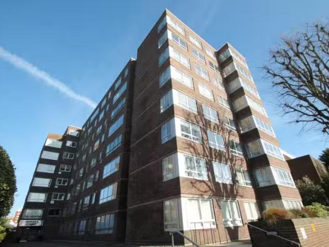Deal! 1 BA 2 bedroom apartment for rent in Susinteraction Cour.