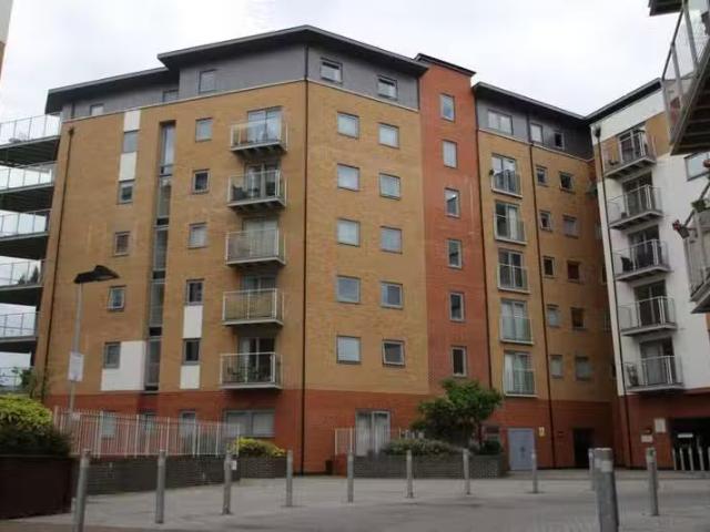 New 1 BA 2 bedroom apartment for rent in Sail House, Ship Whar.