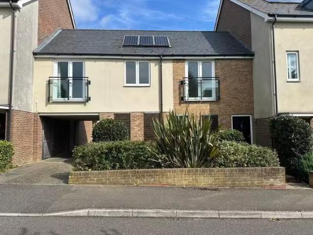 New 1 BA 2 bedroom apartment for rent in Southlands Way, Shore.