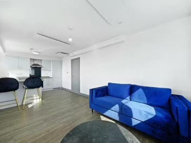 Cozy 1 BA 2 bedroom apartment for rent in Willow House, L21