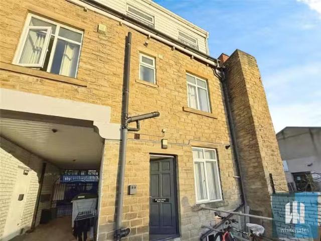 Cozy 1 BA 2 bedroom apartment for rent in Zetland House, Firth.