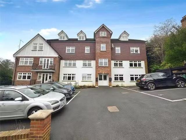 Unique 1 BA 2 bedroom Flat to rent, Boyne Park, Tunbridge Well.