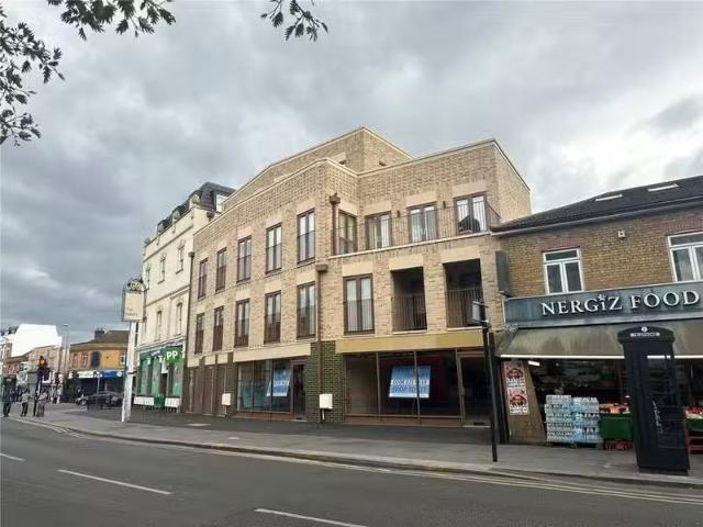 Just in! 1 BA 2 bedroom Flat to rent, Hoe Street, London, E17.