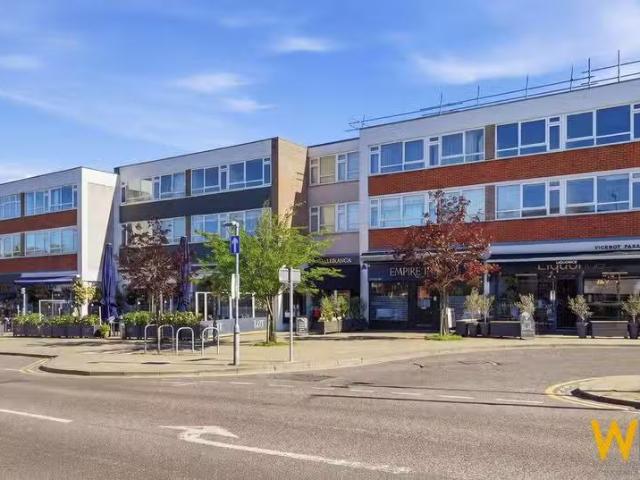 New 1 BA 2 bedroom flat for rent in Viceroy Parade, Hutton Roa.