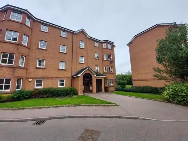 Cozy 1 BA 2 bedroom flat for rent in Ashgrove Avenue, Ashgrove.
